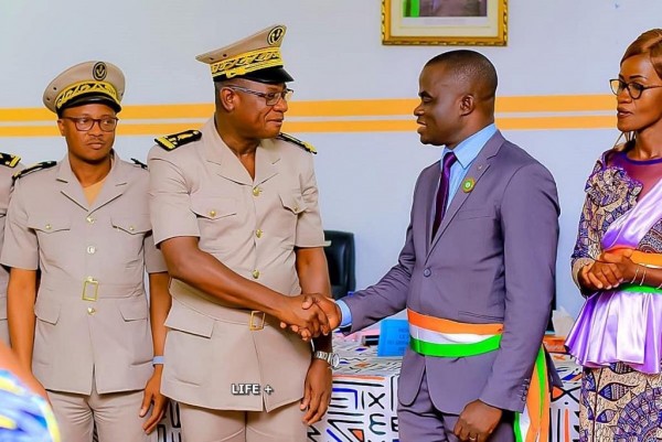 Côte d'Ivoire : Mairie de Taabo, le Maire sortant et élu Bernard Beugré ...