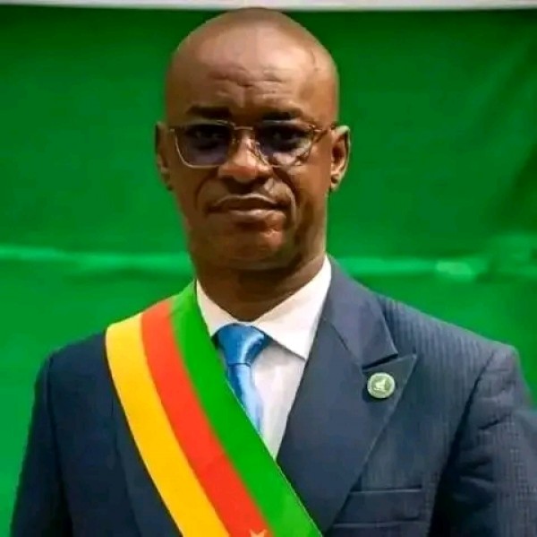 Cameroun : Élection présidentielle en perspective, comment le pouvoir écarte Cabral Libii figure ...