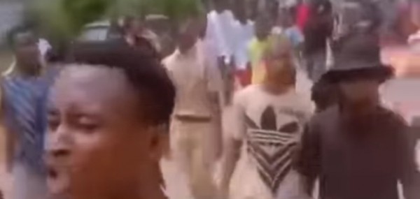 Côte d'Ivoire : L'émergence du phénomène « woubi » face aux résistances ...