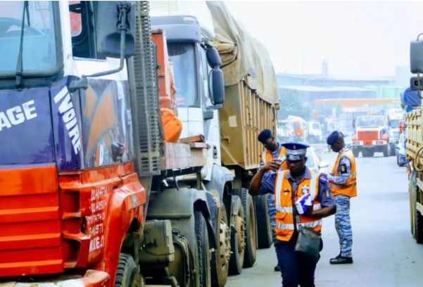 Côte d'Ivoire : Les véhicules poids lourds de transport de marchandises, invités au strict ...