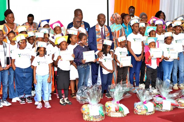Côte d'Ivoire : Célébration de l'excellence scolaire, Éric Taba honore ...